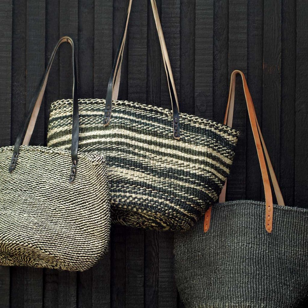 Dark grey/white Sisal Tote - Fortenai